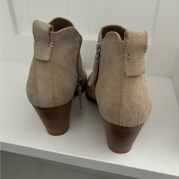 Dolce Vita | Shoes | Dolce Vita Dv8 Suede Leather Ankle Bootie | Poshmark